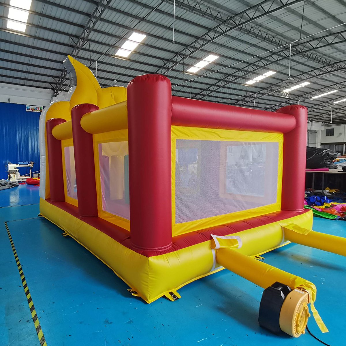 Tom And Jerry Bounce House - InflatableLand