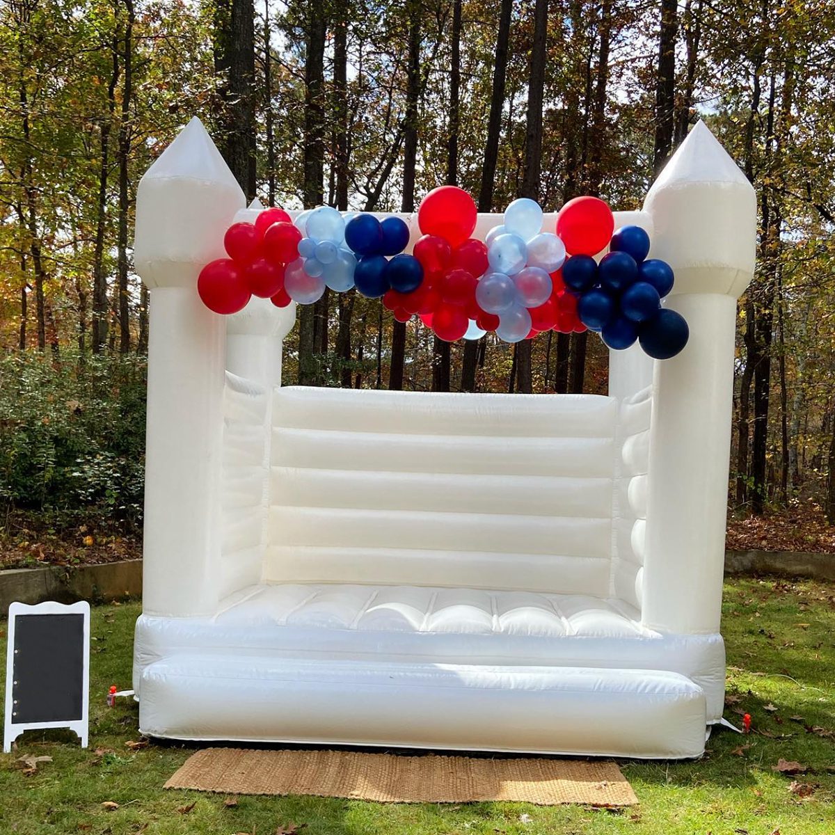 Ivory Citadel Bounce Castle - InflatableLand